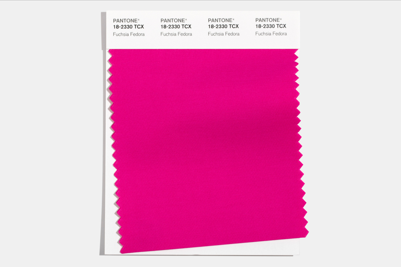 Pantone объявили главные цвета Недели моды в Нью-Йорке осень-зима 2021