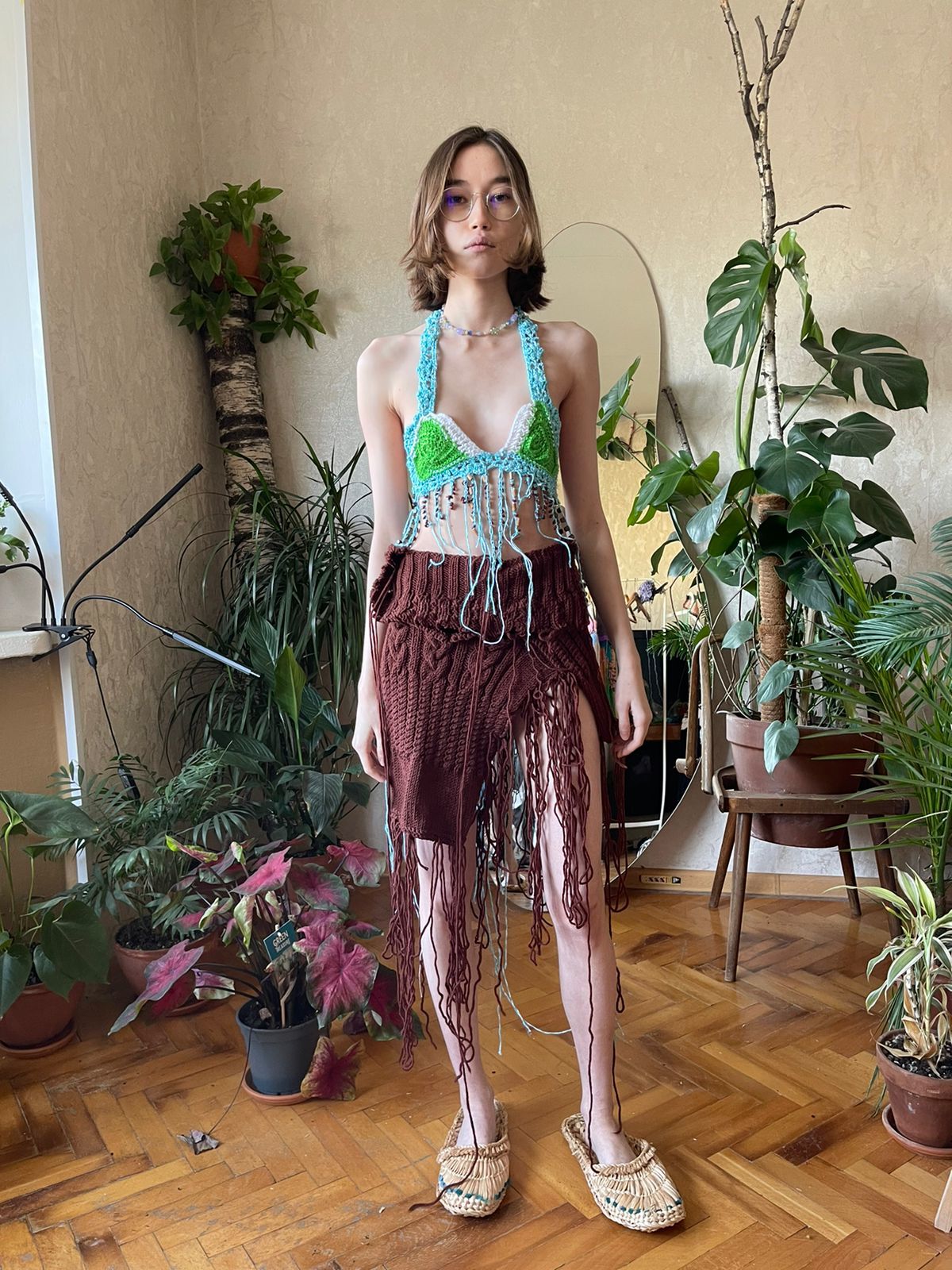 Лапти и лейки для цветов в качестве аксессуаров — в новой коллекции Vereja